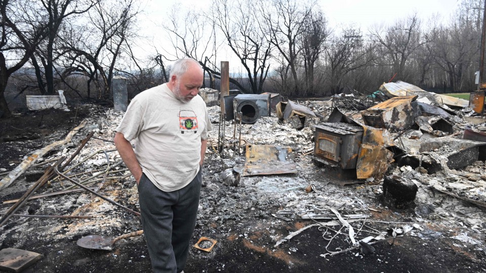 Alerte rouge en Alberta: des feux de forêt ravagent la province 🔥 ...